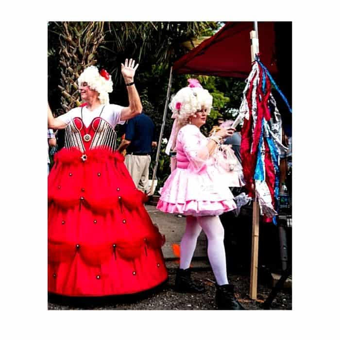 *2025* 18 outfits for Bastille day & French-themed party outfit ideas!