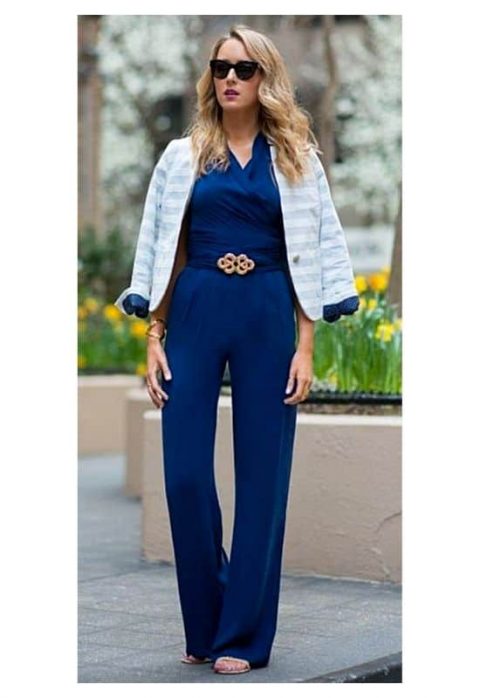 *2026* What jackets to wear over a sleeveless jumpsuit? (20 Styling tips!)