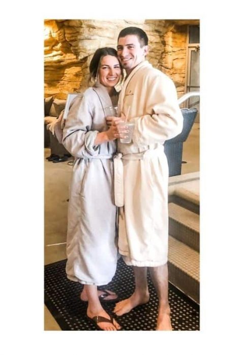 13 real-life couples massage outfits + oddly specific tips!