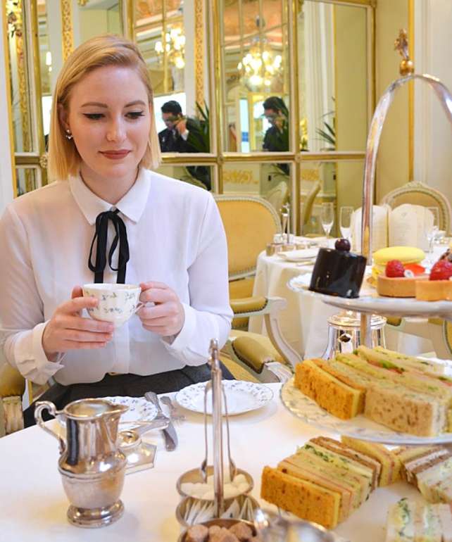 *2025* 8 real afternoon tea outfits at the Ritz & fancy hotels!