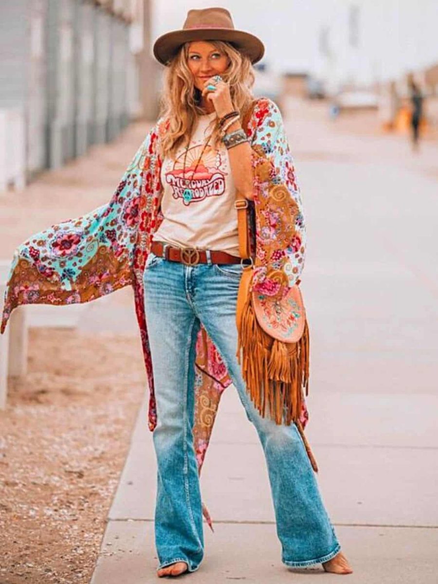 *2025*18 Woodstock & groovy-themed party outfits!