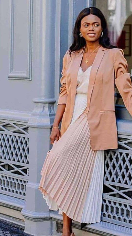 *2025* 15 outfits to wear on the first day of work: peplum dress + more!🐙👇