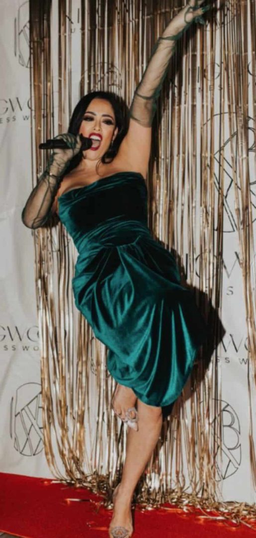 *2026* What to REALLY wear to a karaoke party? 18 outfit ideas!