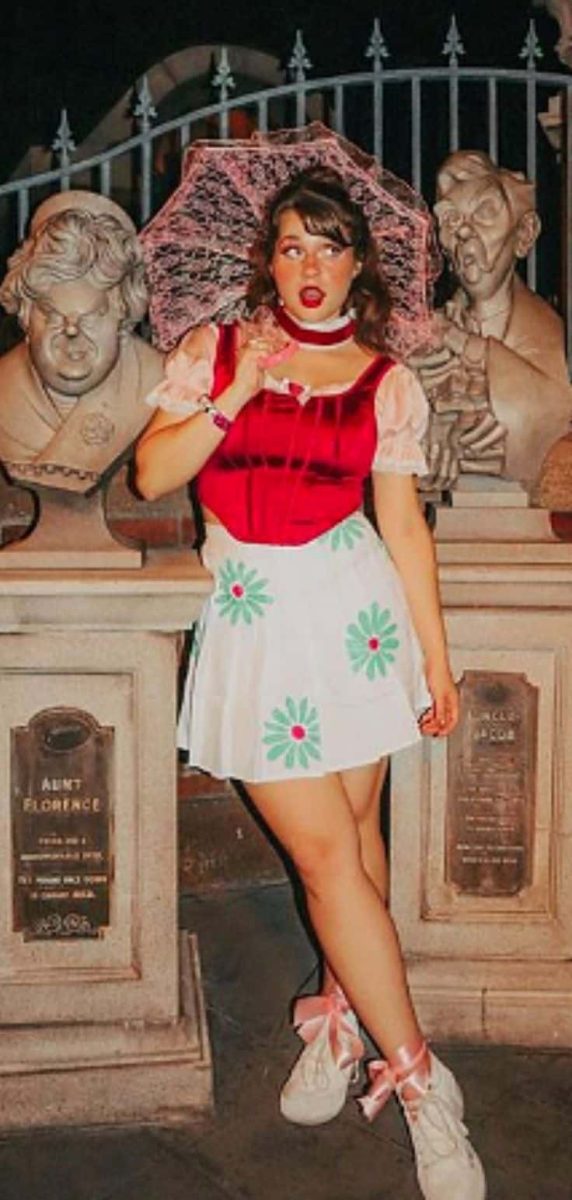 *2026* 10 outfit tips: What to REALLY wear to a haunted house?