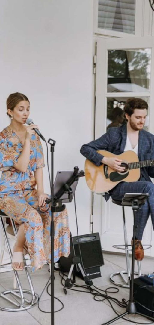 10 real-life looks to wear to open mic night + 1 tip to feel less ...