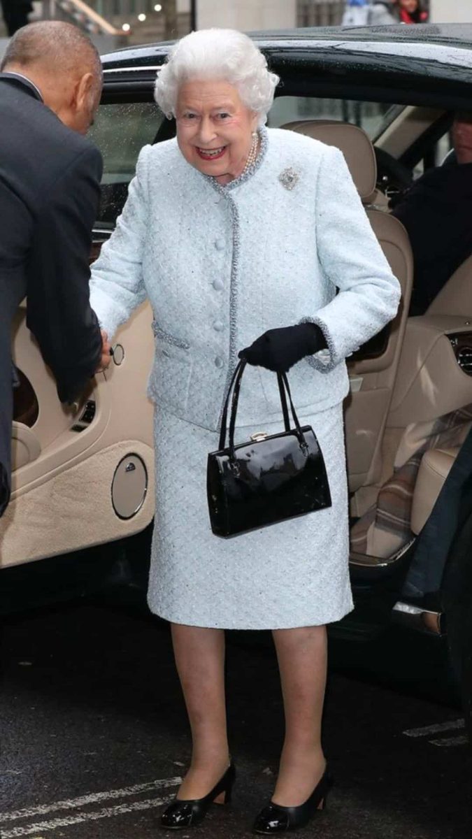 9 classy handbags for older ladies! (Well-researched list!)