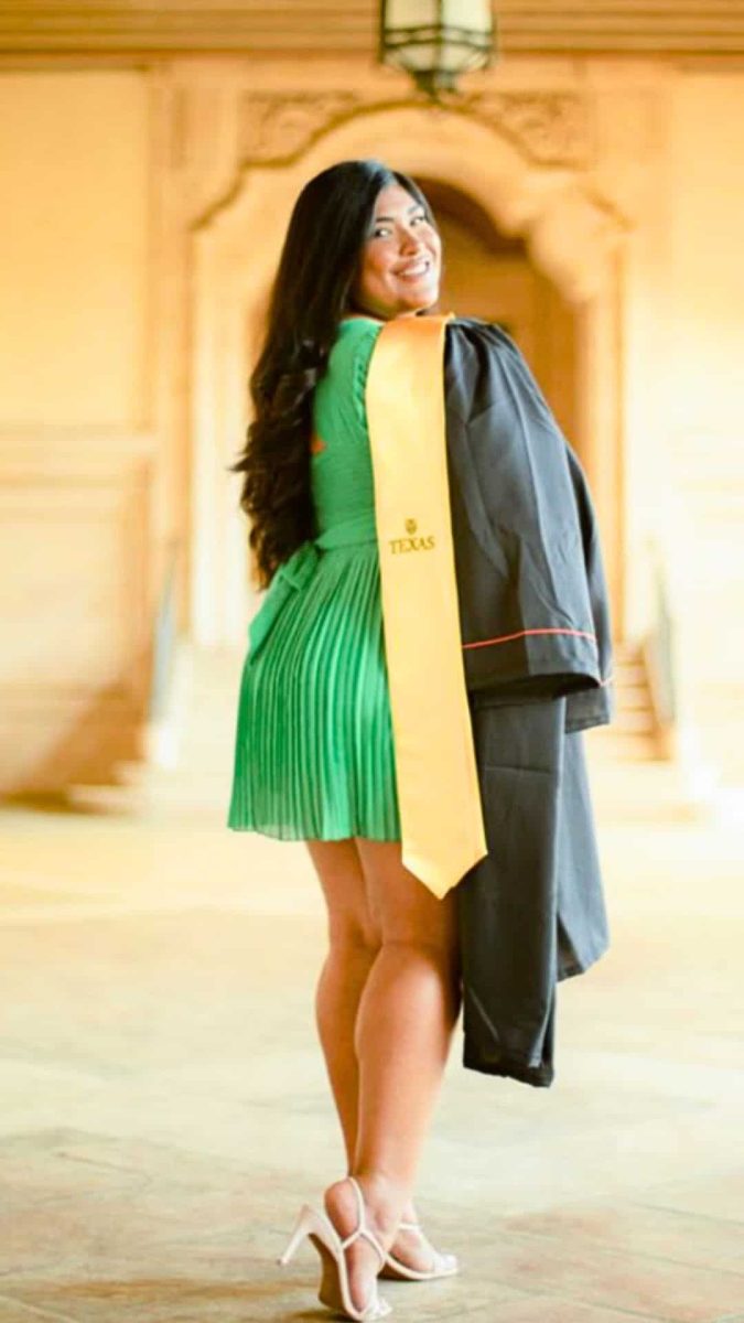 21 Plus size graduation outfit ideas + oddly specific tips! ️👇🏼