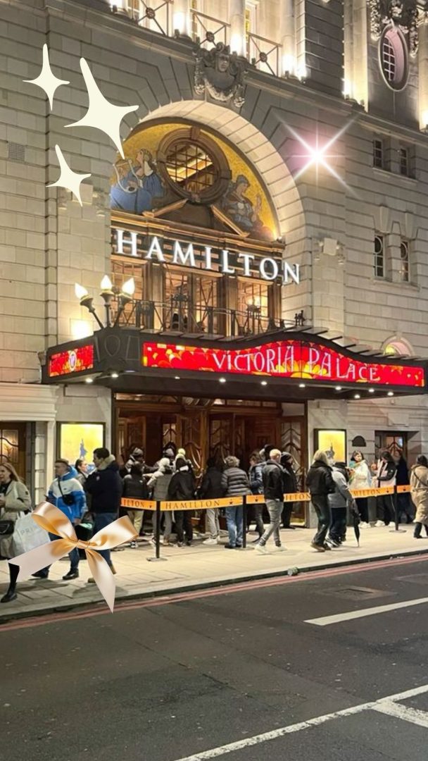 14 real-life looks (& tips) to Hamilton musical & party all year round!