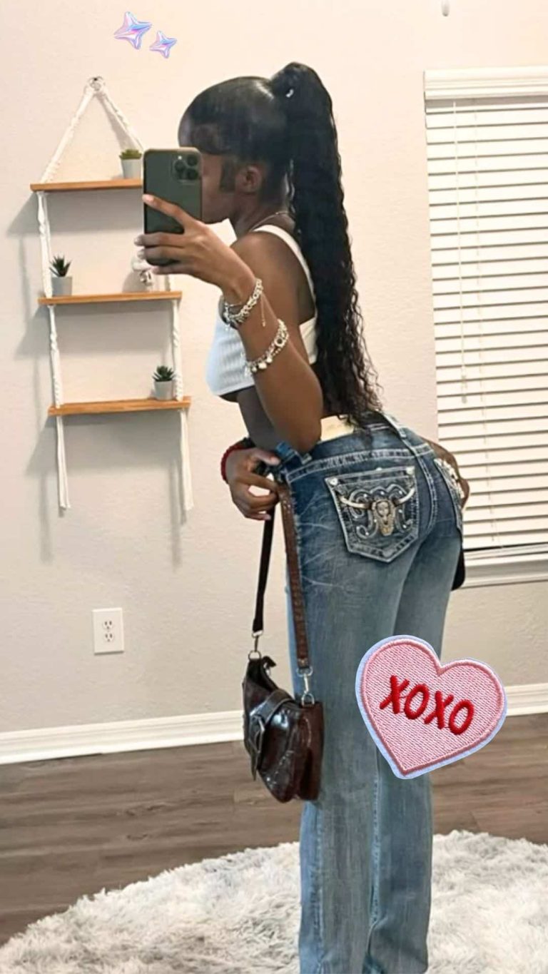 10 y2k fit ideas that are truly SERVING + styling hacks!